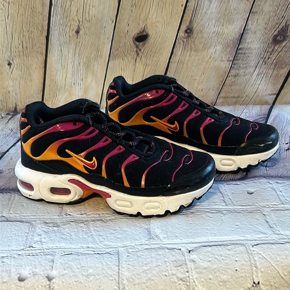 Nike | Shoes | Nike Air Max Plus Youth 1c | Poshmark